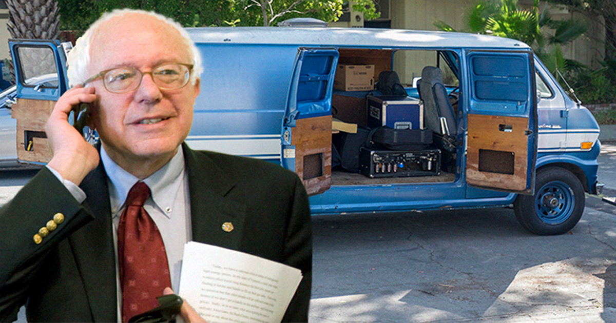 Bernie Sanders Running a Little Late to DNC, Asks to Go On Last
