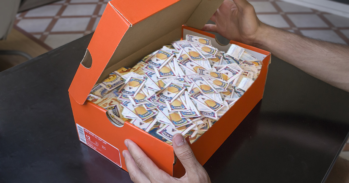 Man With Shoebox Full of Camel Cash from the 90s Considers Self ...