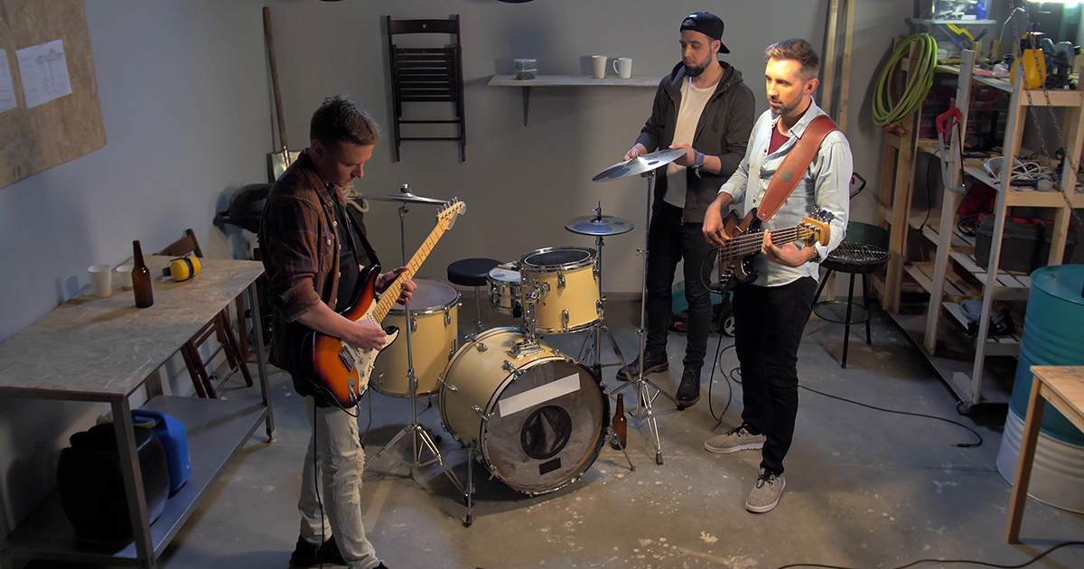 Garage Band Blissfully Unaware These Are Best Acoustics They’ll Ever Have